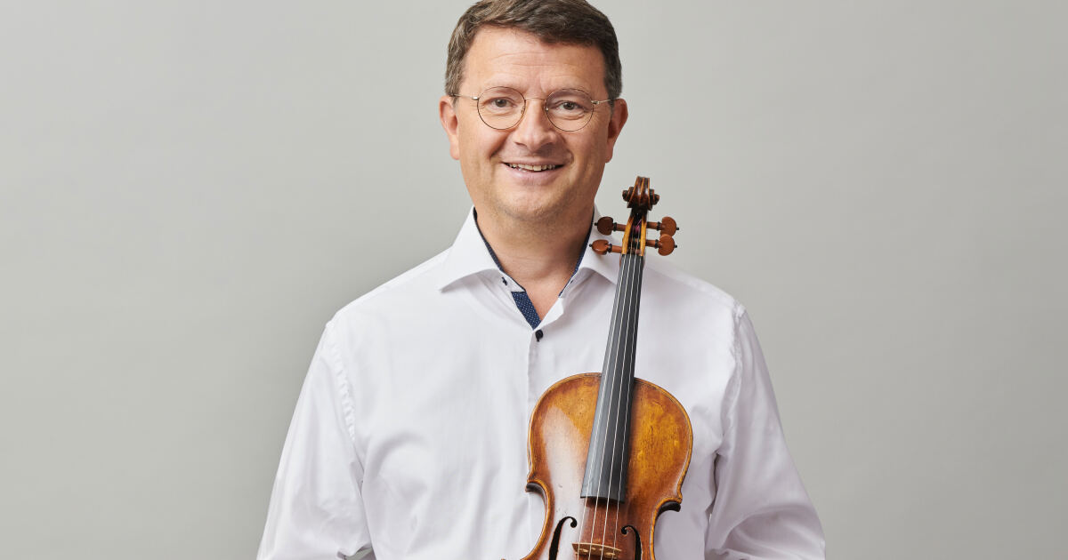 Raimar Orlovsky performing with the Berliner Philharmoniker