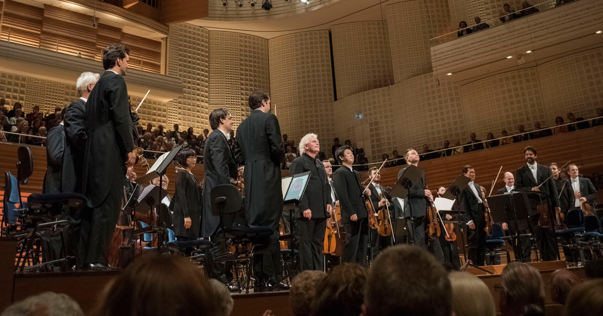 Simon Rattle conducts Mozart and Haydn in Lucerne