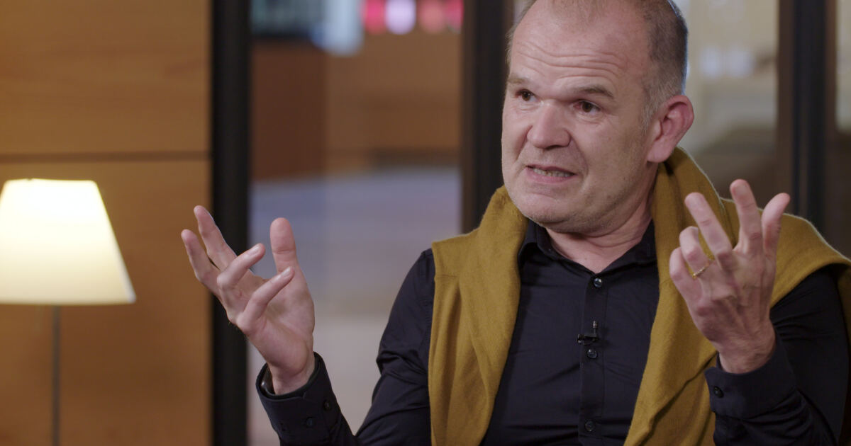 François-Xavier Roth in conversation with Stanley Dodds