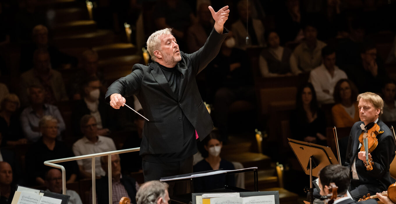 Thomas Adès makes his debut with the Berliner Philharmoniker | Digital ...