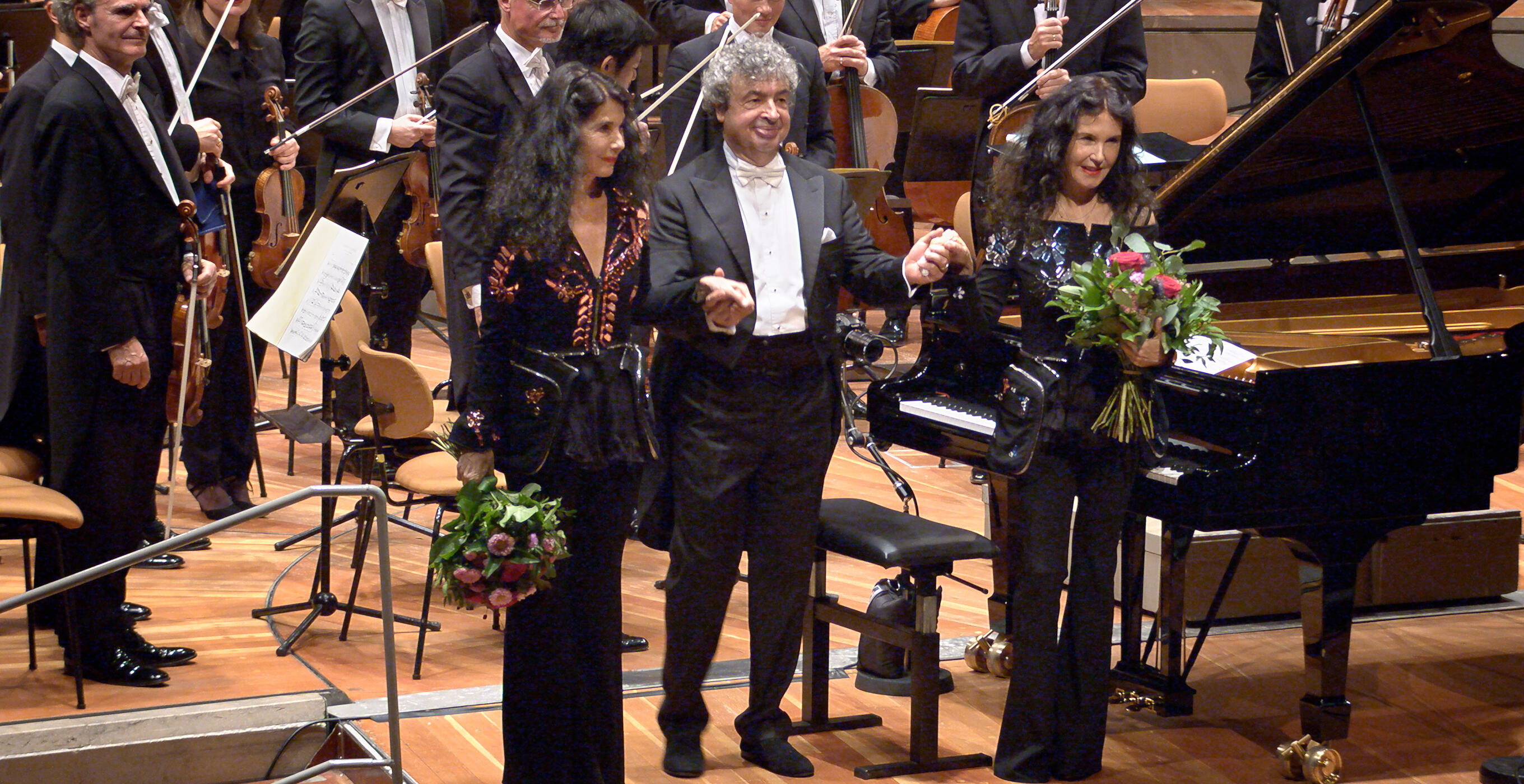 Semyon Bychkov and Katia & Marielle Labèque | Digital Concert Hall