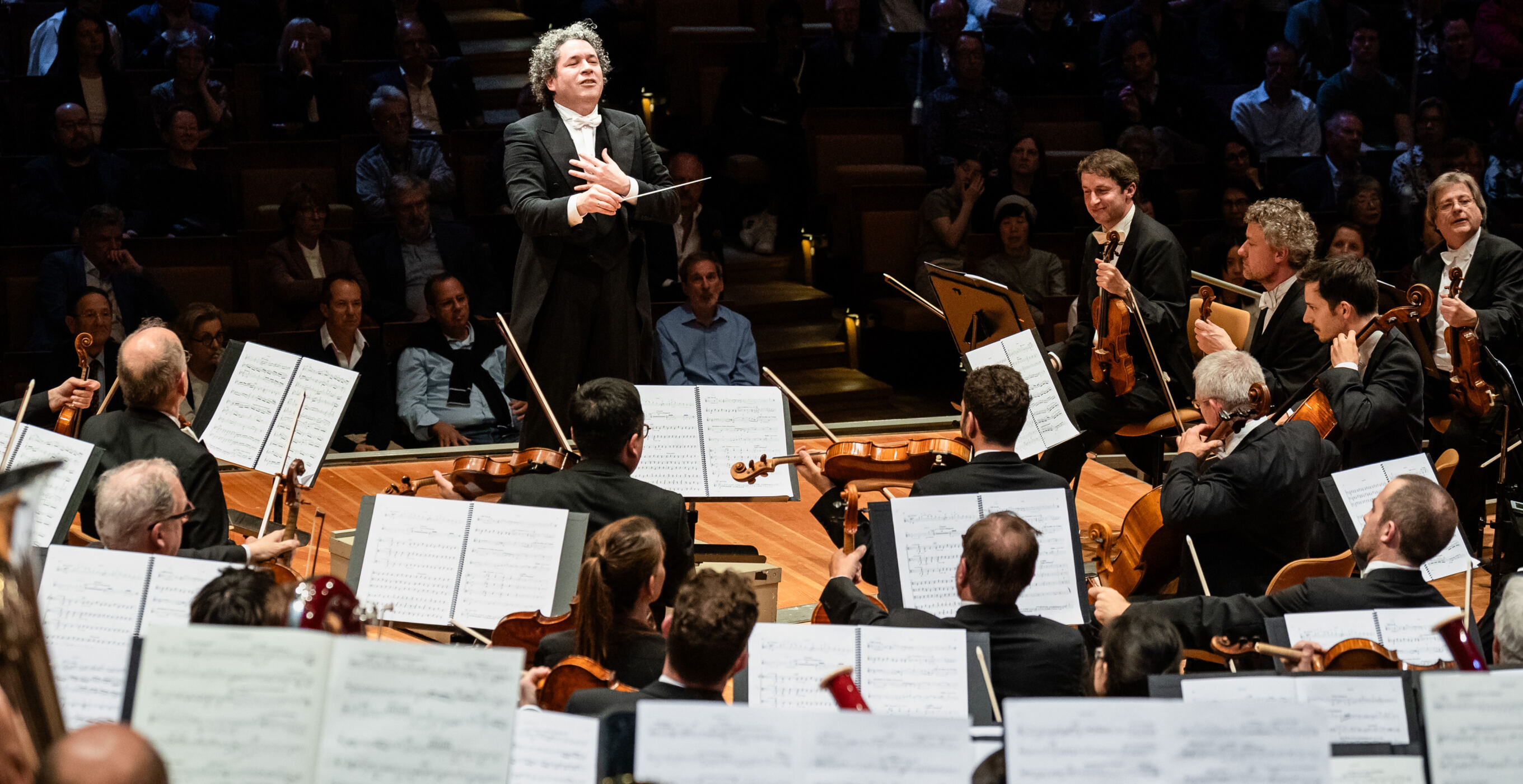 Dudamel conducts Mahler’s Sixth | Digital Concert Hall